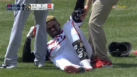 White Sox Outfielder Luis Robert Exits Game With Right Hip Flexor