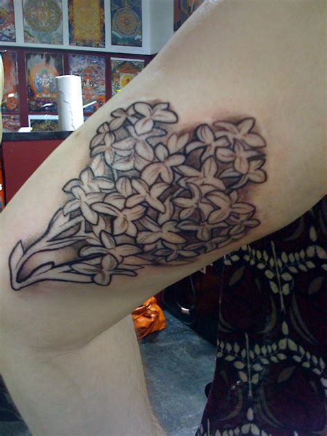 Lilac Tattoos Designs Ideas And Meaning Tattoos For You