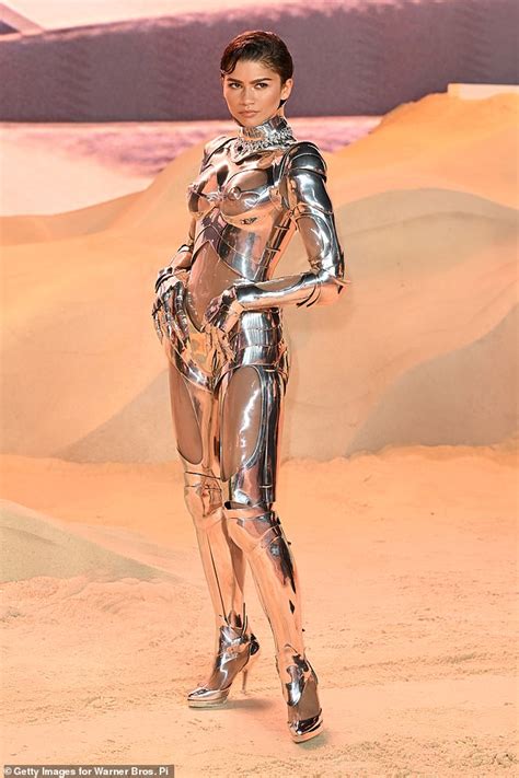 Zendaya Admits She Felt Lightheaded After Wearing A Daring Metallic