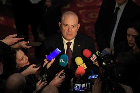 Приеха на първо четене в комисия законопроекта за разследване на главния прокурор