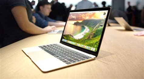 В России дешевеют MacBook: скоро новая презентация? | AppleInsider.ru