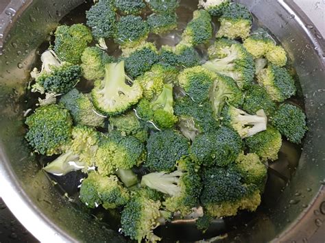 브로콜리 데치는법 브로콜리 손질법 데치는 시간