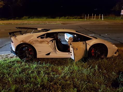 Lamborghini Driver Crashes Huracan After Mph High Speed Police Chase