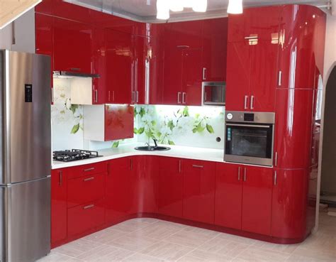 Кухонный гарнитур для маленькой кухни: фото, компактные кухонные ...