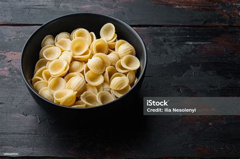 파스타 알멘트리카 텍스트 복사 공간이있는 오래된 나무 테이블에 0명에 대한 스톡 사진 및 기타 이미지 0명 건강한 식생활 과일 Istock
