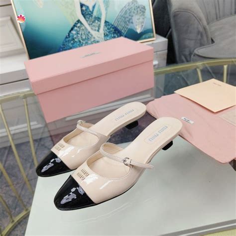 Босоножки Женский Miu Miu Шпилька Натуральная кожа размер 37 Толстая подошва На любой сезон