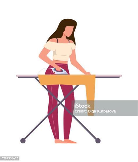 여자 다림질 옷 전기철 가사 청소 회사 서비스 가정 활동 하우스키핑 컨셉 플랫 벡터 만화 고립 일러스트를 가진 여성 캐릭터 빨래에 대한 스톡 벡터 아트 및 기타 이미지