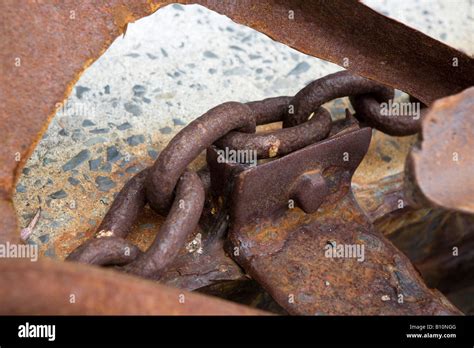 Rusty Chain And Rope Hi Res Stock Photography And Images Alamy