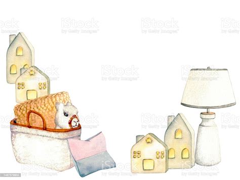 클립 아트 프레임입니다 도자기 집 랜턴 고리 버들 바구니 장난감 라마 전기 램프 및 베개가 있는 거실의 수채화 삽화 흰색 배경에 가정 장식 요소 0명에 대한 스톡 벡터 아트