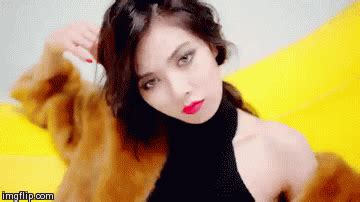 Where This Kpop Fangirl Rants Hyuna Is Red Mv Rant