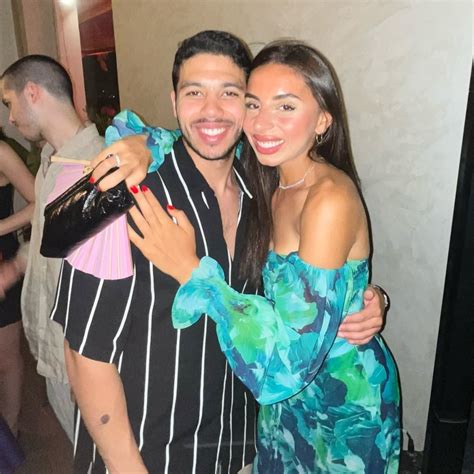 الزعيم الصغير من هي فريدة عروسة حفيد عادل إمام