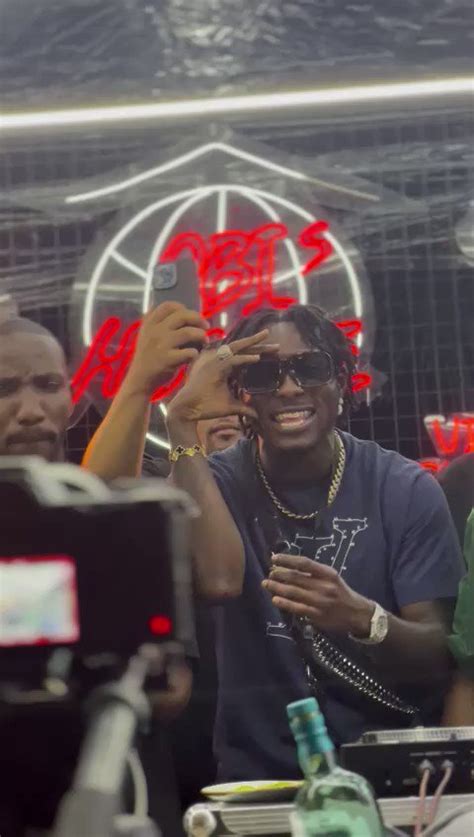 Damilola🌺 On Twitter Savage Too Good Concussion Sweet😭 ️ Rdedwuqgnh Twitter