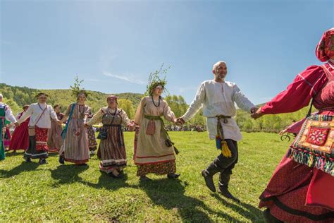 Khorovod Folk Russian Dance Walking Following The Sun