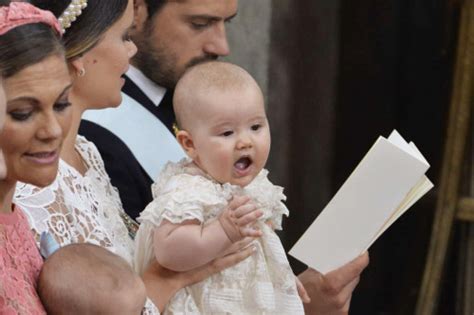 Bautizo de S A R el príncipe Alexander Erik Hubertus Bertil Septiembre 9 2016 Page 51