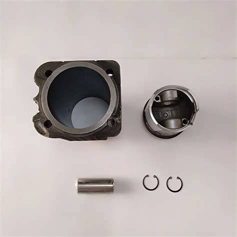 Deutz D914 Engine Spare Parts Cylinder Liner Kit - Buy Deutz D914 ...