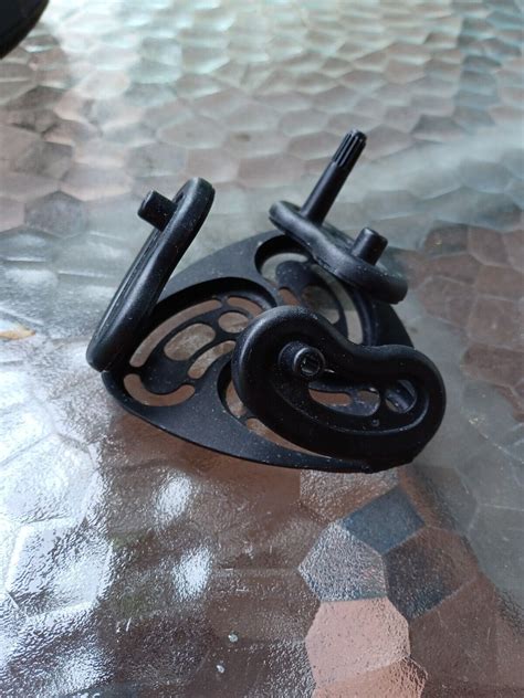 How To Change Norelco Arcitec Razor Heads