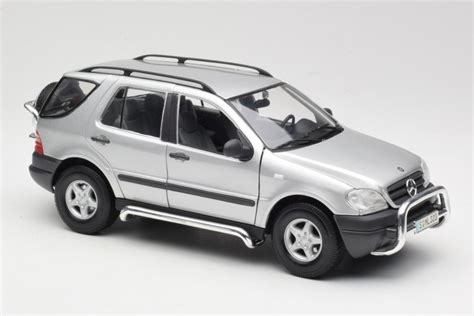 Mercedes Ml320 W163 Silver Maisto 118