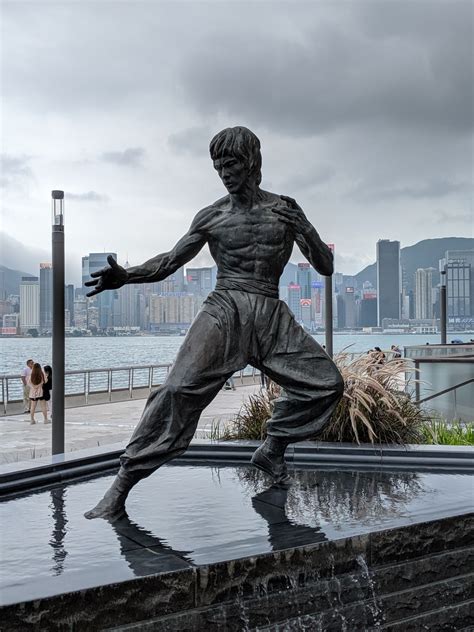 Bruce Lee Statue