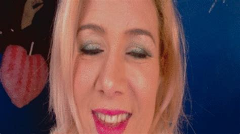 One Tooth Less Lola1981 Clips4sale