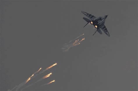 Economia De Guerra O Trabalho