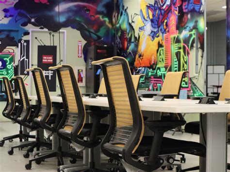 Hacker Dojo Connect To Silicon Valley