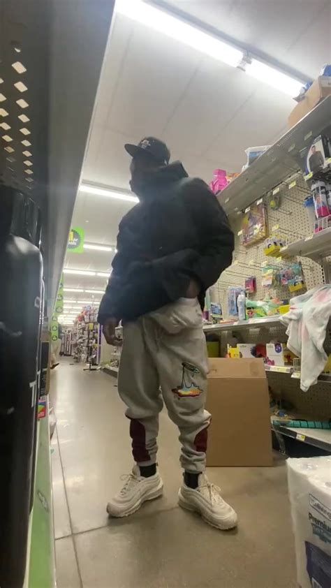 Flashing Showing Off In Dollar Tree ThisVid