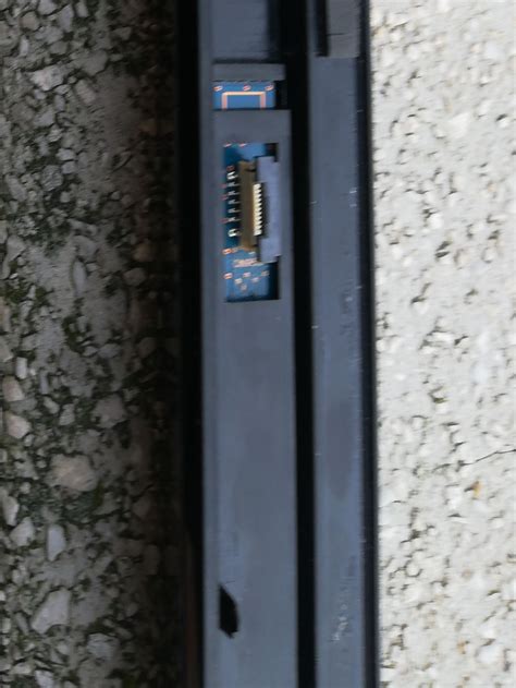 SONY KDL-40R470A távirányítóra nem reagál. | Elektrotanya