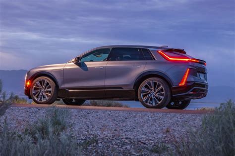 Cadillac Confirms Electric Future For Iconic Escalade Suv Carexpert