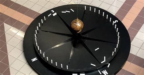 Walking Arizona Foucault Pendulum