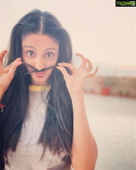 Ayesha Singh Instagram 🌻 Gethu Cinema