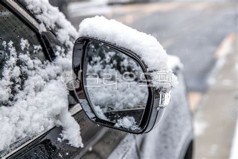 겨울 눈 추위 자동차 관리 사진 이미지 일러스트 캘리그라피 Gompang2000작가