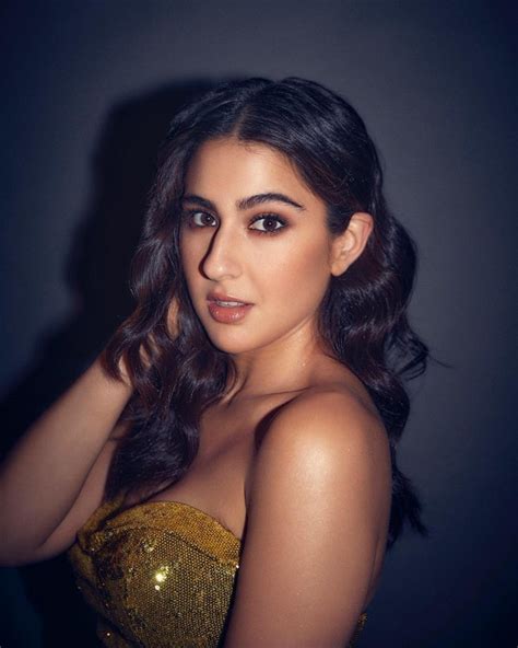 Sara Ali Khan Looks Fabulous In Shiny Outfit Telugu Rajyam Photos