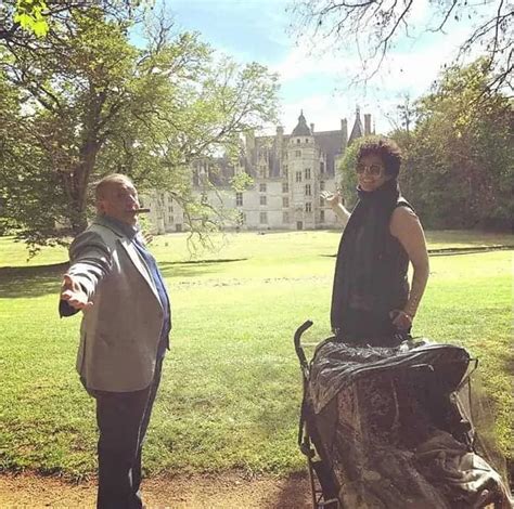 Jacquin Mostra Seus Gêmeos De 4 Meses Em Castelo Na França Veja