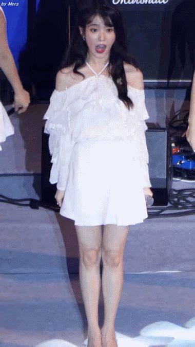 아이유에 있는 핀