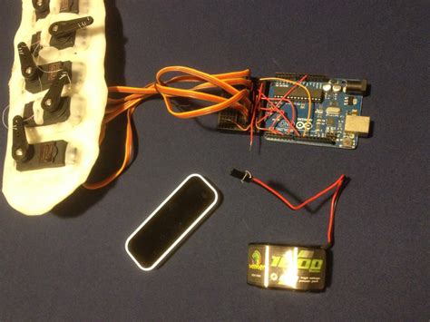 Robotic Hand Controlled By Gesture With Arduino Leap Motion Trybotics