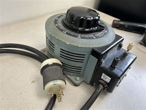 Powerstat model PN B variable autotransformer variac Équipements CAPI