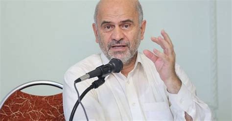 استاد دانشگاه علامه طباطبایی با تسبیح و پیشانی پینه‌بسته می‌گویند فساد