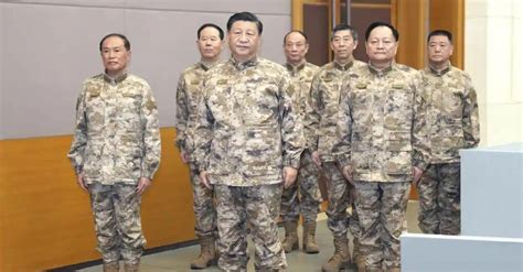 Ши Жиньпин дайнд бэлдэхийг Хятадын зэвсэгт хүчинд даалгажээ