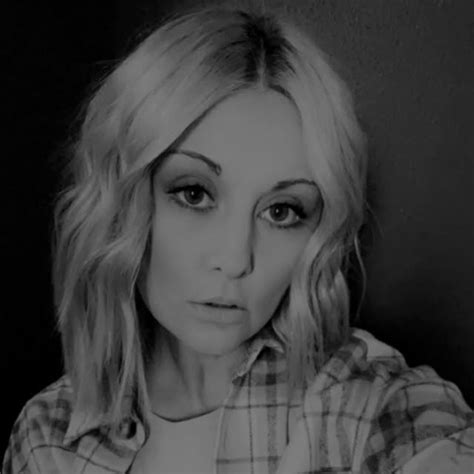 Love Frankie Frankiegirl 08 • Threads Say More