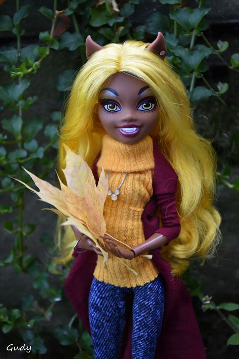 Clawdia Wolf Doll