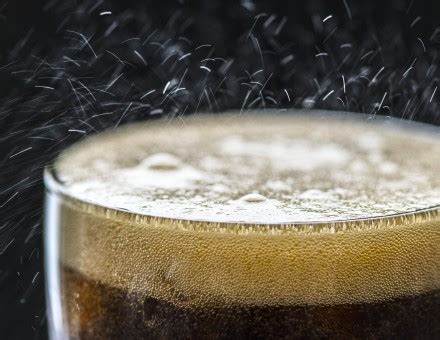 Banco De Imagens Bebida Fundo Preto Bolha Cafeína Carbonatado