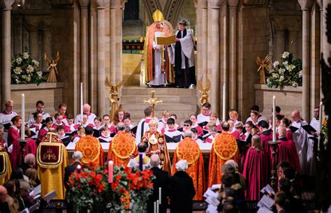 Network Norfolk Hundreds Enjoy Christmas At Norwich Cathedral