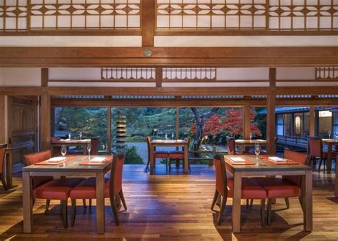 Visit These 2 Restaurants In Kyoto To Enjoy Gorgeous Autumn Colors