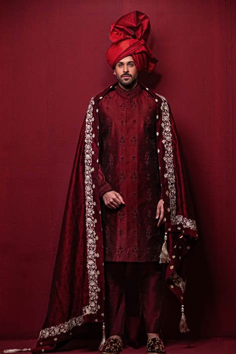 Maroon Sherwani Sherwani For Groom Wedding In Pakistan