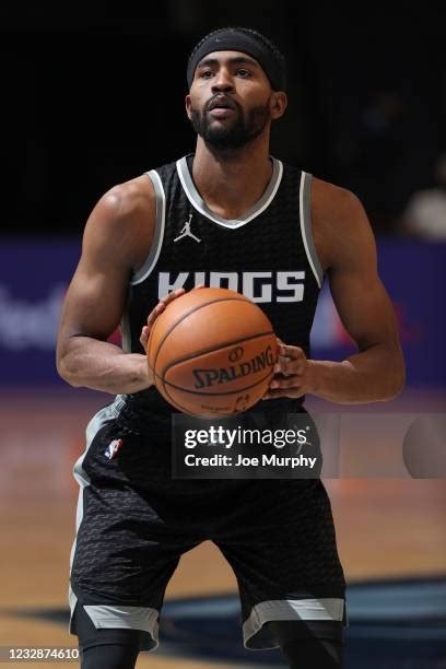 Moe Harkless Photos Photos And Premium High Res Pictures Getty Images