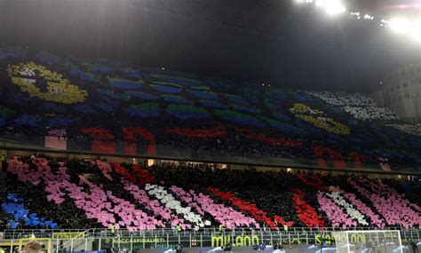 San Siro Da Impazzire Le Coreografie Del Derby Inter Milan Foto