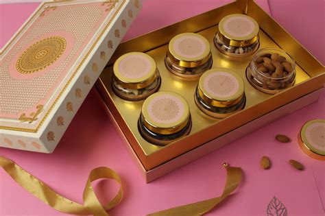 Premium Pink T Box 6 Jar Sufyan Dates And Nuts