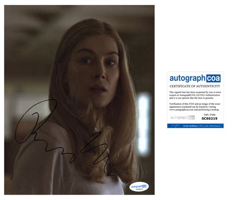 Rosamund Pike Gone Girl Signed Autograph 8x10 Photo Acoa Outlaw