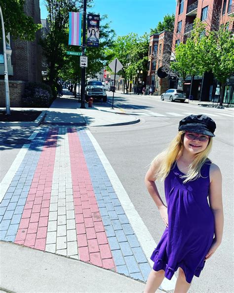 10 Year Old Trans Model Noella Mcmaher Already A Nyfw Runway Vet