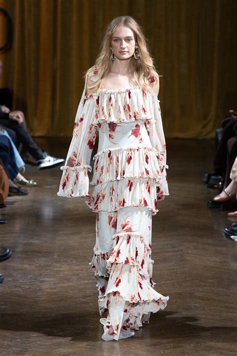 Cinq A Sept Fall 2026 Ready To Wear Runway Fashion Show And Collection